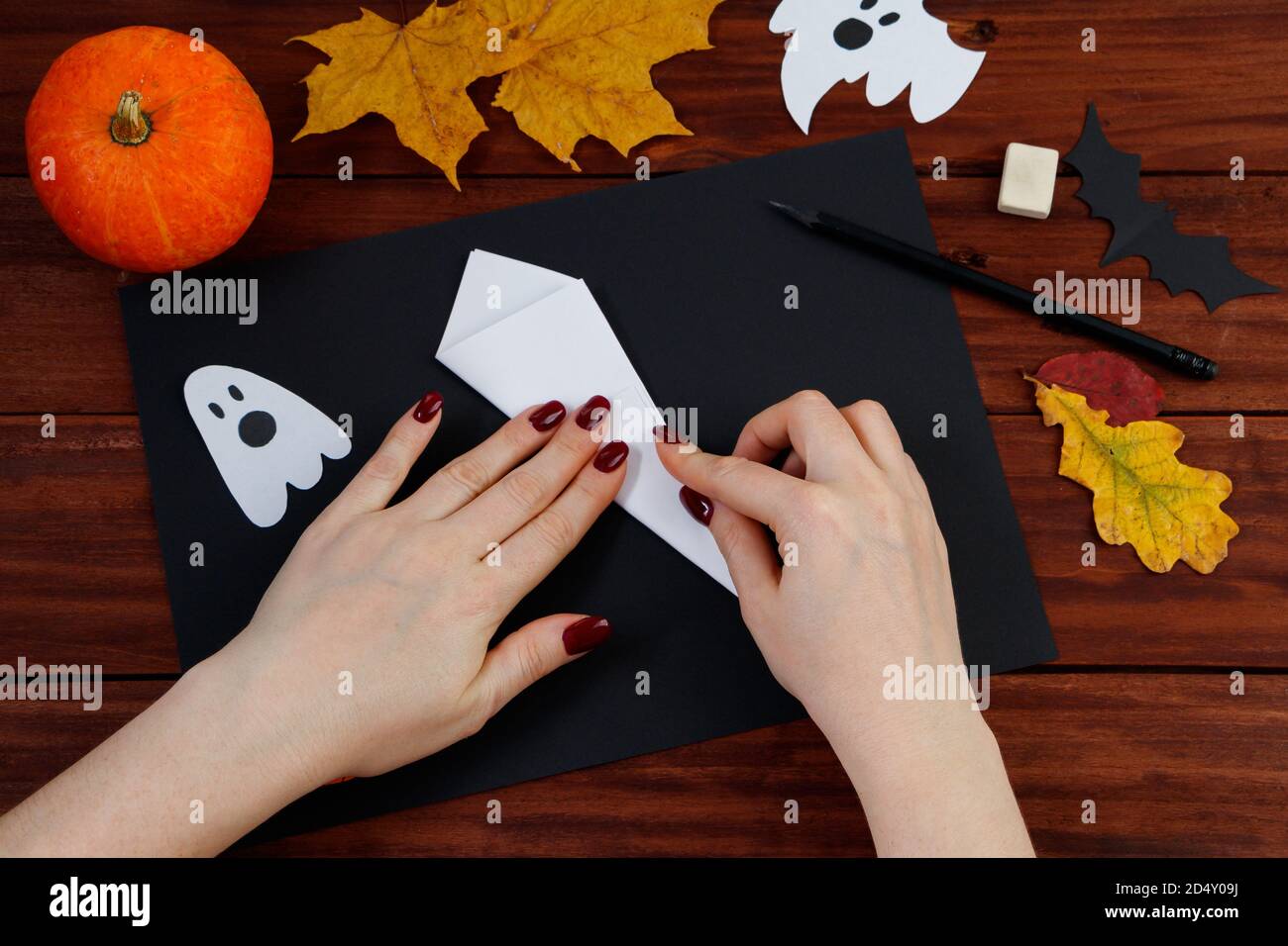 Halloween DIY. Step-by-step instructions for making a spider web from ...