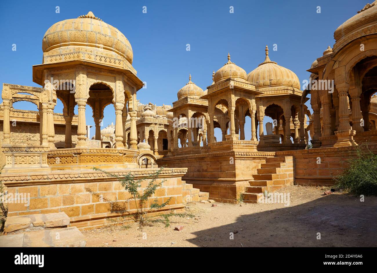 Indo islamic architecture style hi-res stock photography and images - Alamy