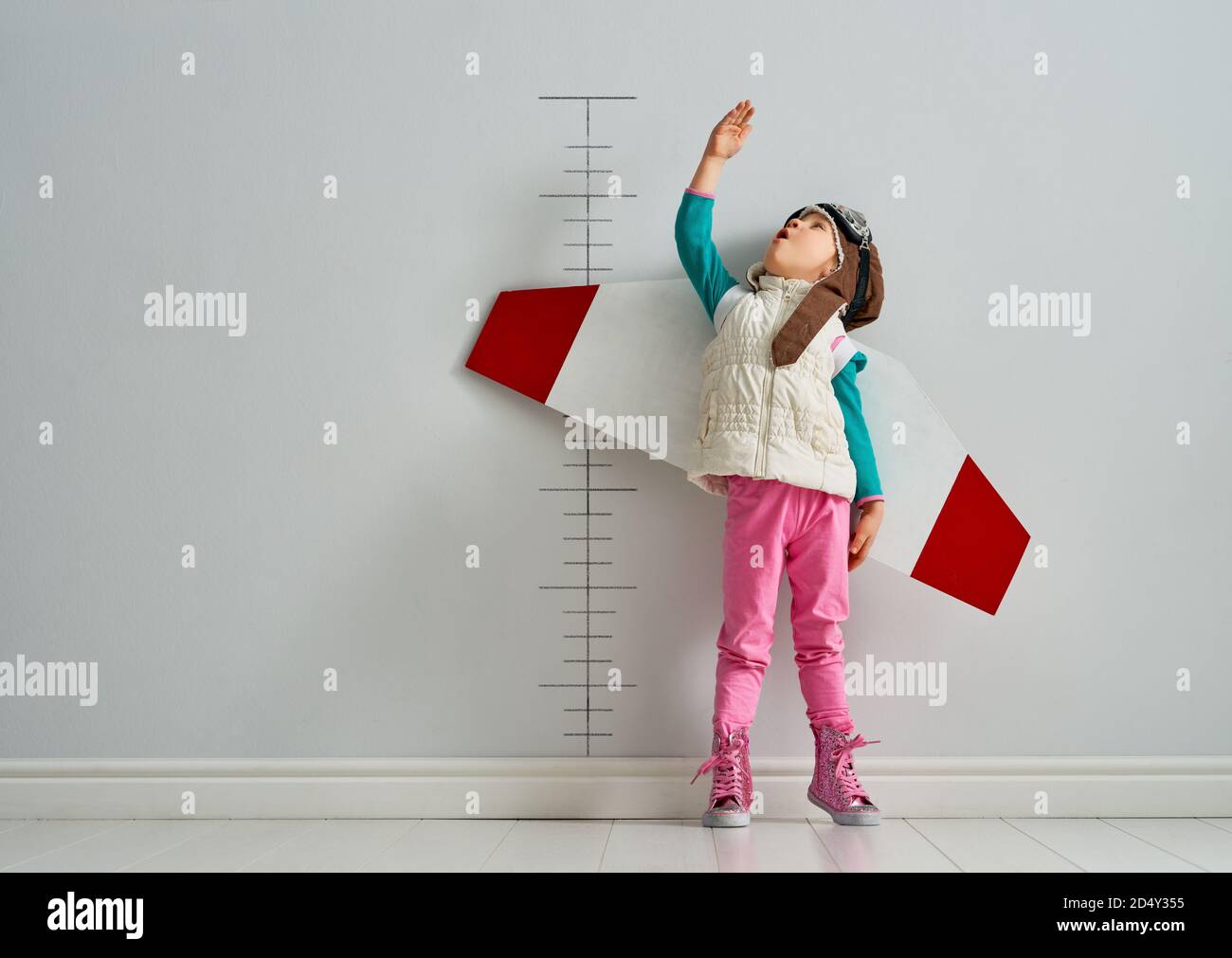Kid height growth chart hi-res stock photography and images - Alamy