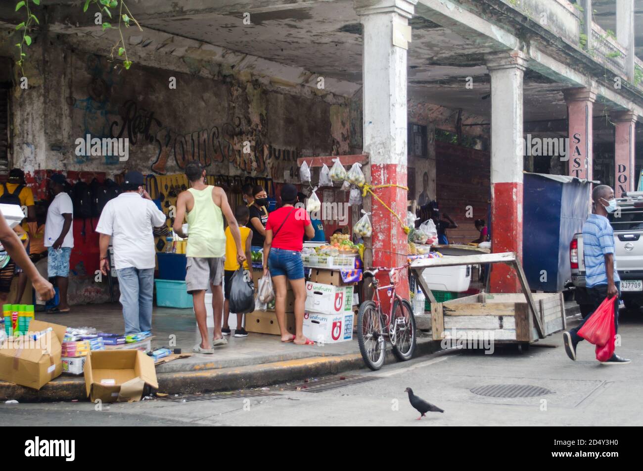 Scene of daily life in Colon City over the famous Paseo Centenario ...