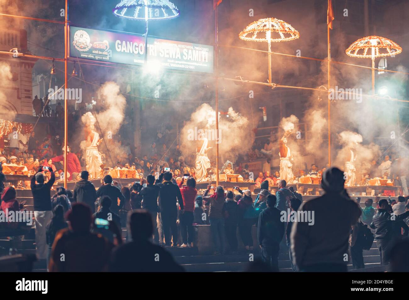 Indian ceremony people crowd hi-res stock photography and images - Alamy