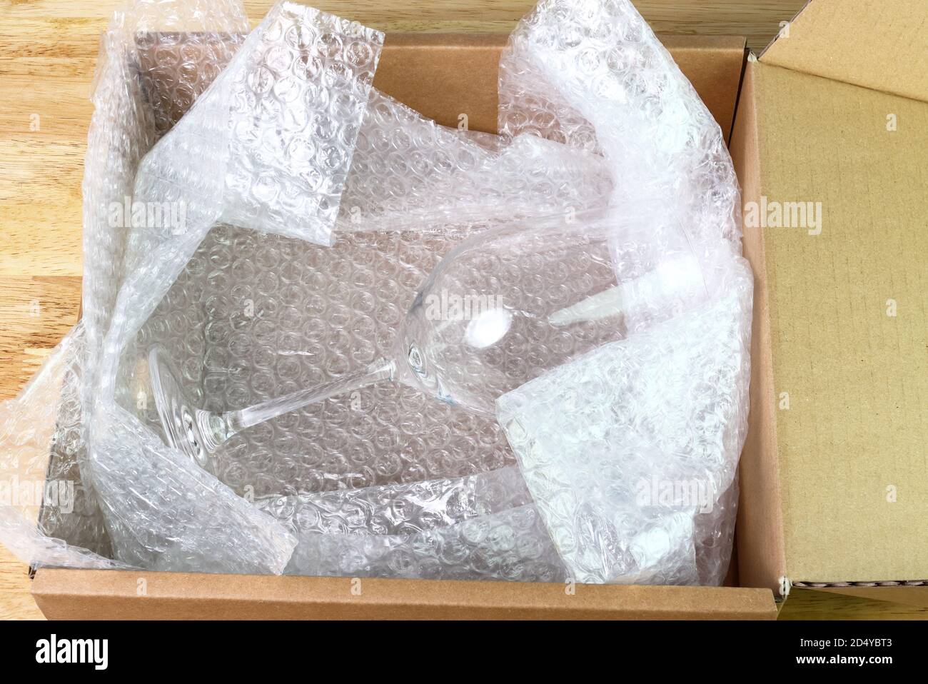 the bubble wrap cover water glass in box for protection product cracked ...