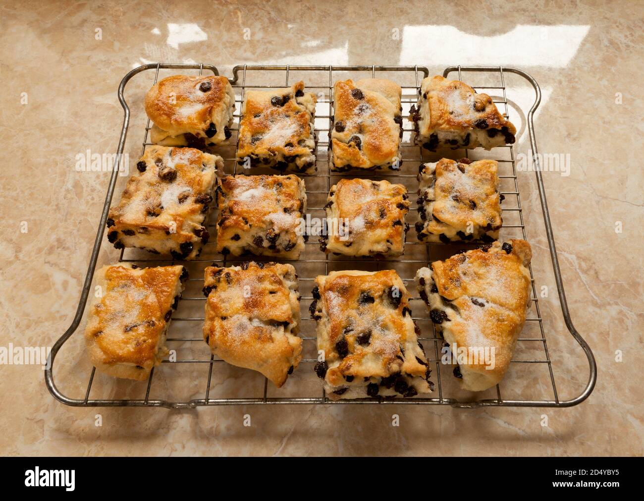 Norfolk Short cakes on a cooling rack Stock Photo - Alamy