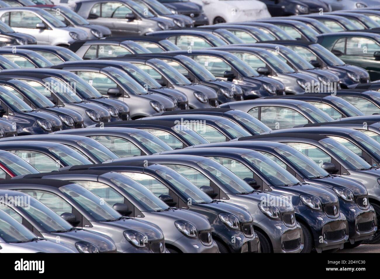 Smartville hi-res stock photography and images - Alamy