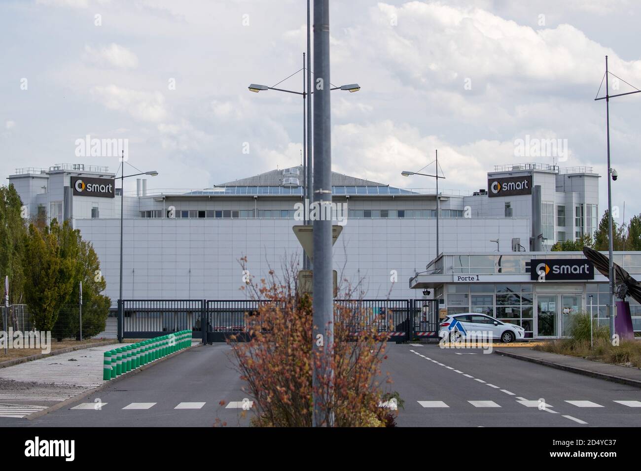Hambach, France. 16th Aug, 2020. Exterior view of the smart factory ...