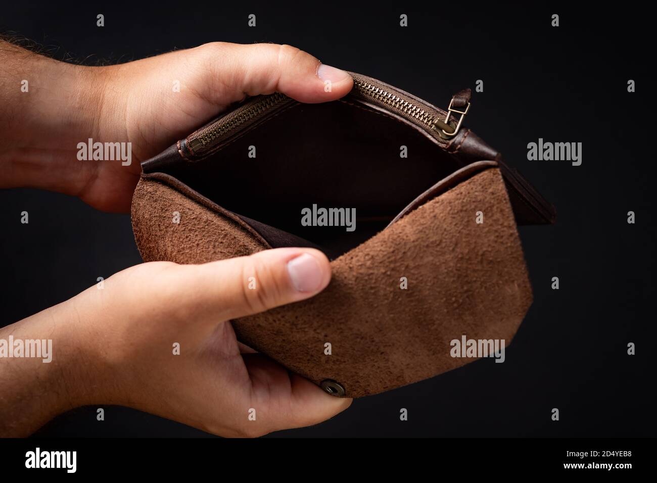 Empty wallet hands hi-res stock photography and images - Alamy