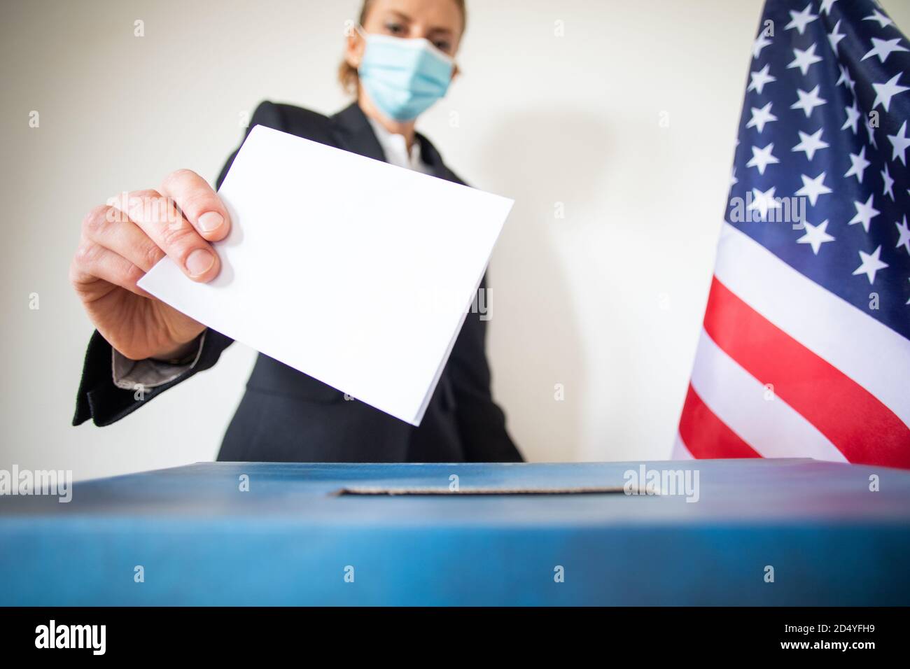 Woman voter wearing mask hi-res stock photography and images - Alamy