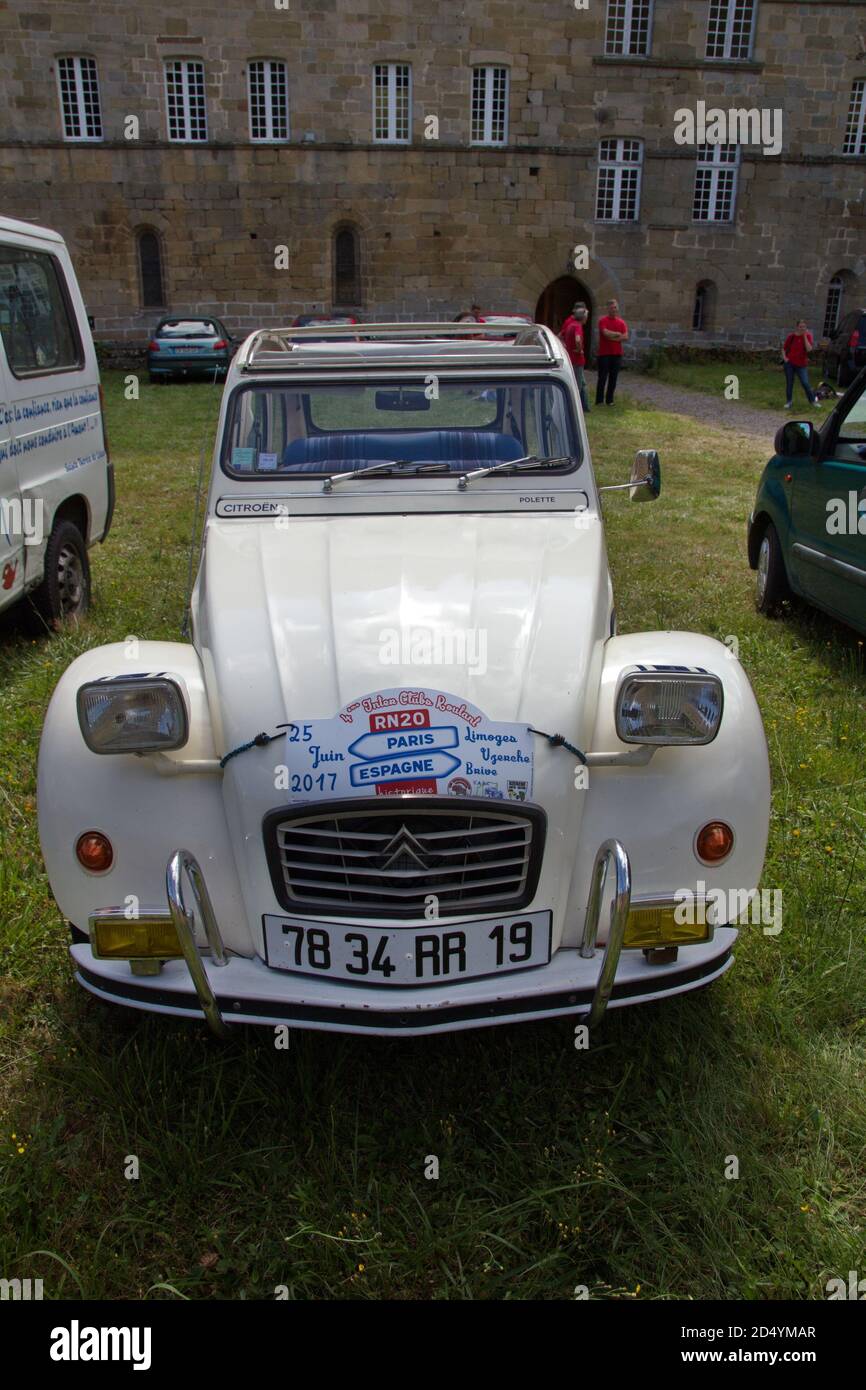 Citroen 2CV Deux Chevaux vintage French car in France Stock Photo - Alamy