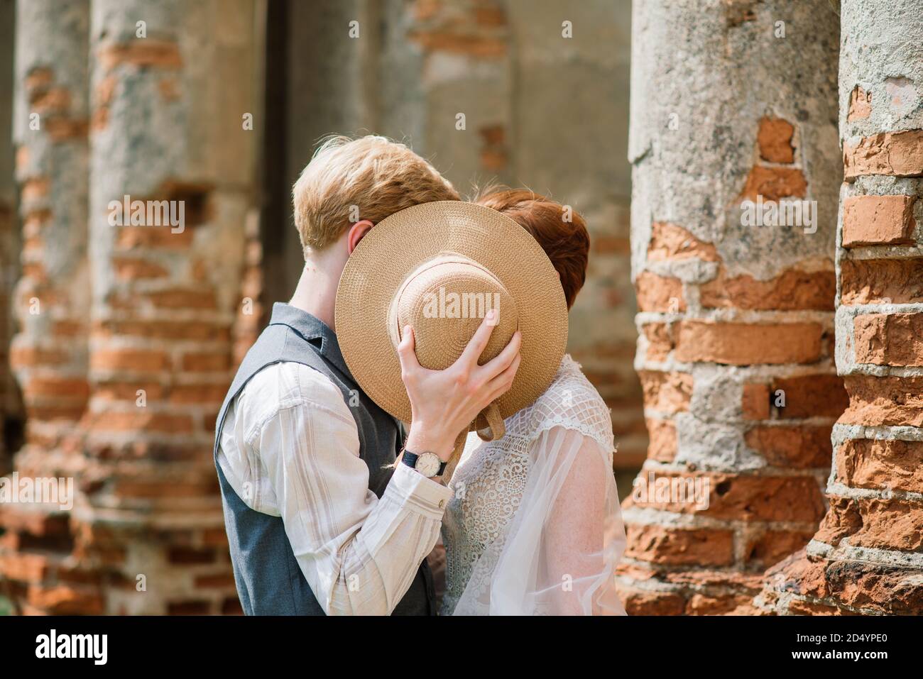 Sun kissing wave hi-res stock photography and images - Alamy
