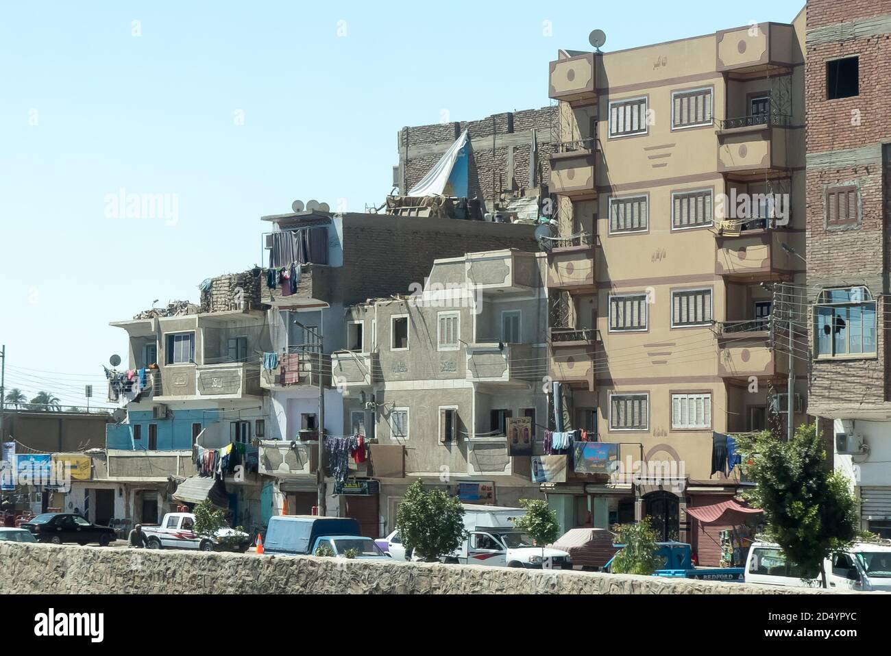 Egypt: building construction at Qena in the Nile Valley Stock Photo - Alamy