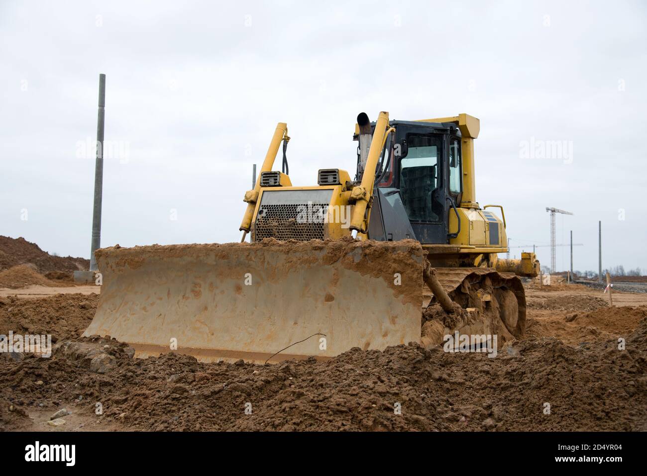 Track-type dozer for pool excavation and utility trenching. Bulldozer ...