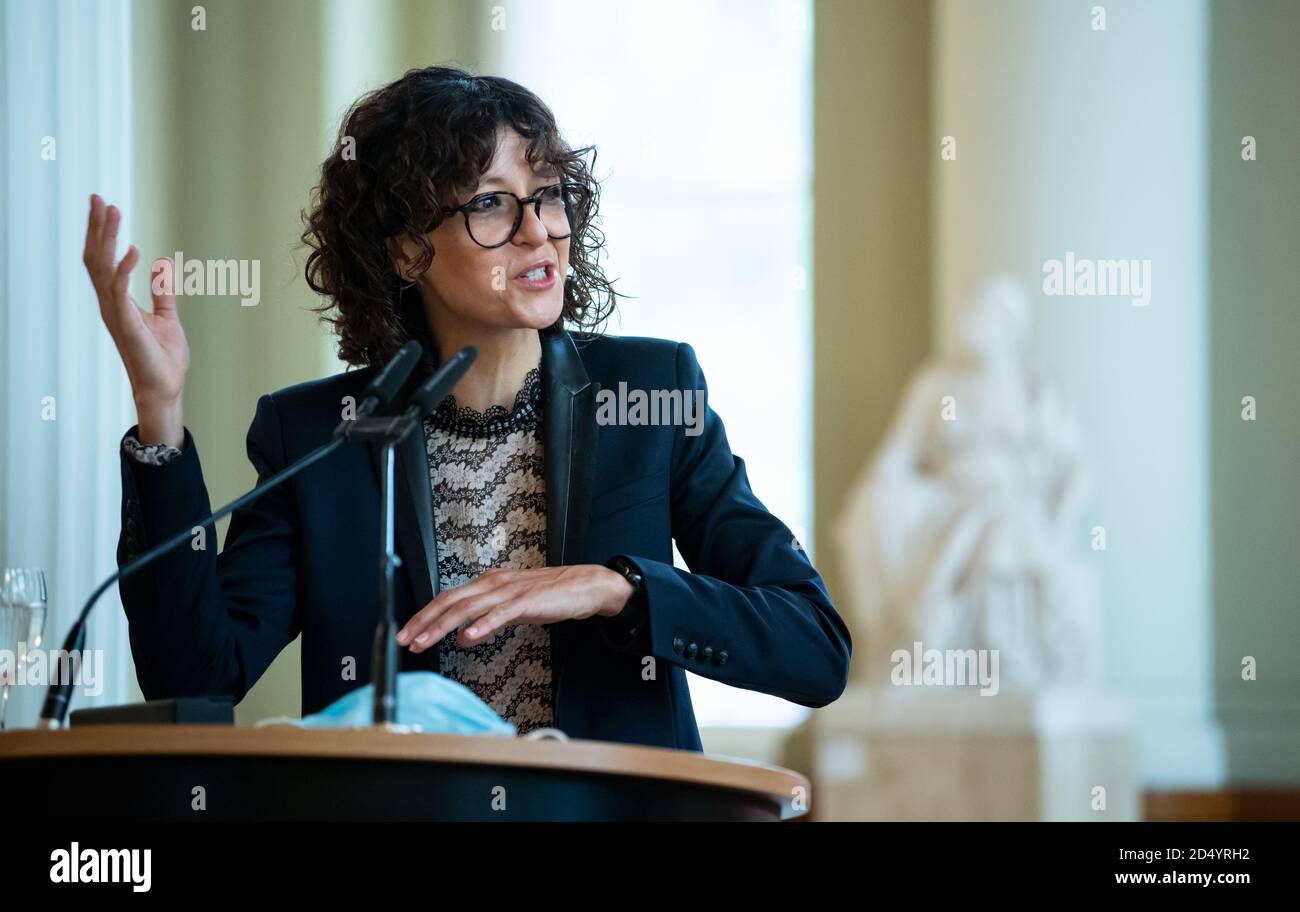 Crispr cas9 human hi-res stock photography and images - Alamy