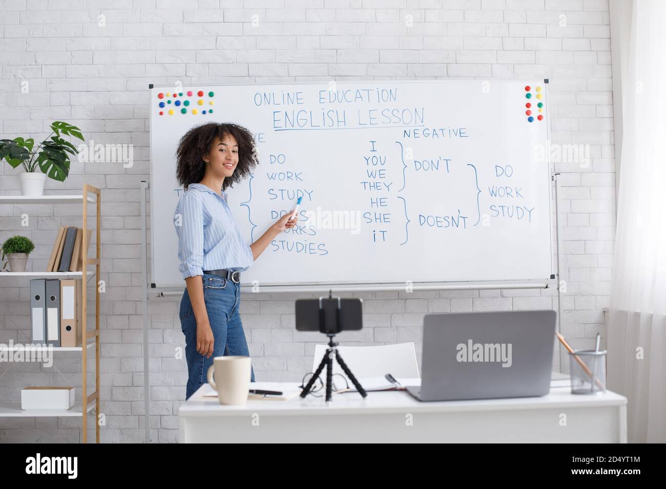 English blackboard lesson hi-res stock photography and images - Alamy