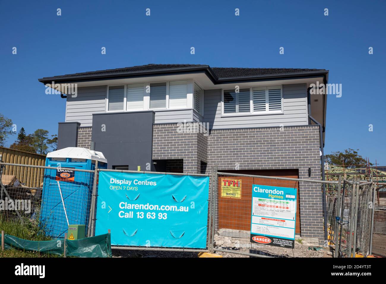 Australian house builder hi-res stock photography and images - Alamy