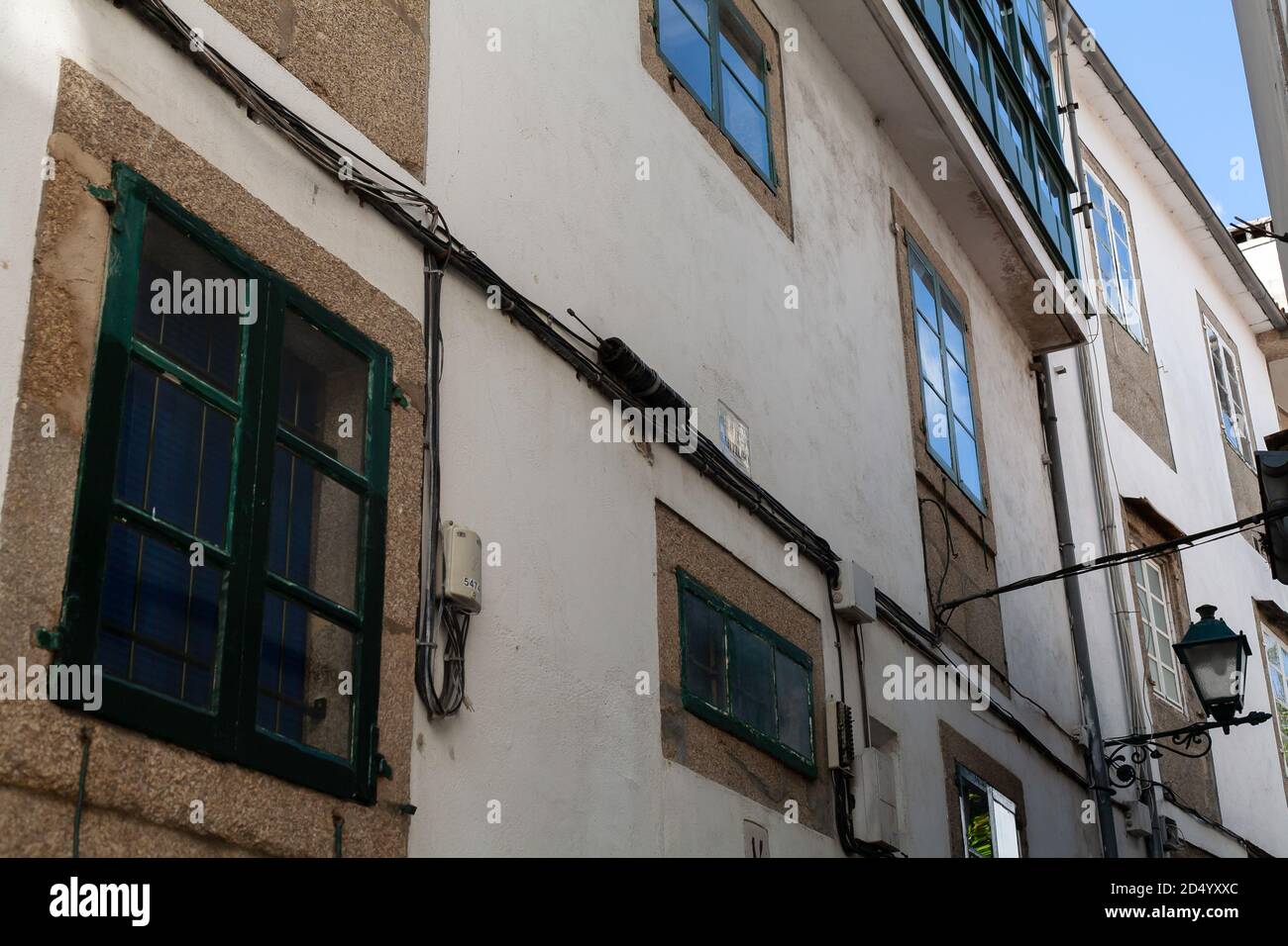 Blue painted window surrounds hi-res stock photography and images - Alamy