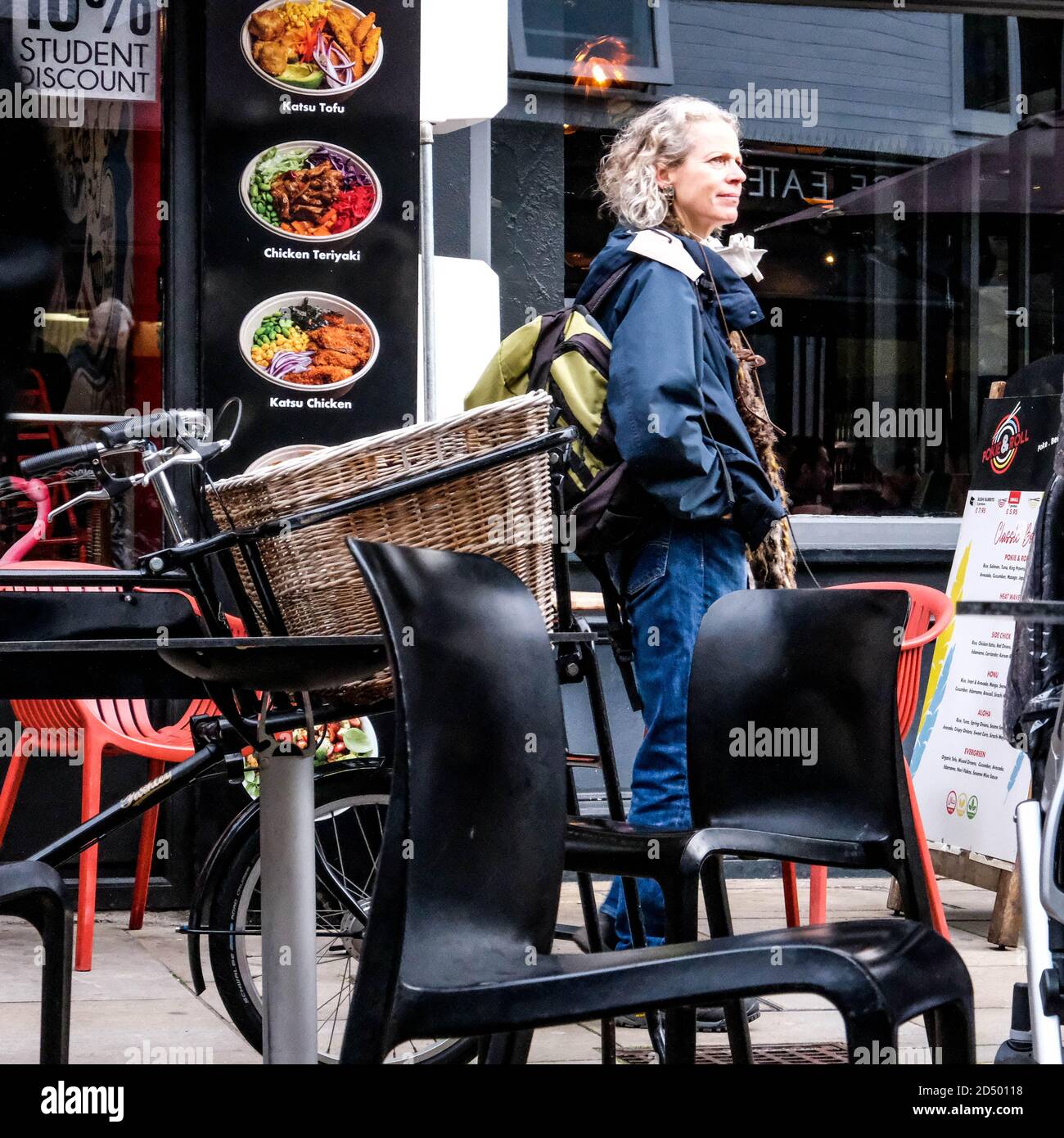 Woman without face covering hi-res stock photography and images - Alamy