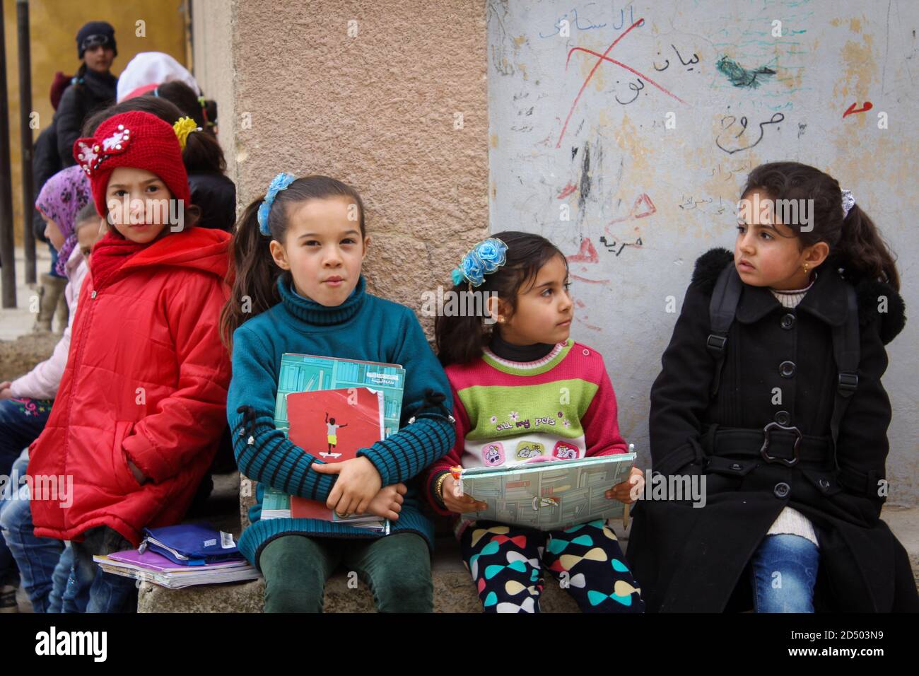 Syrian refugee children inside a school. war in Syria Stock Photo - Alamy