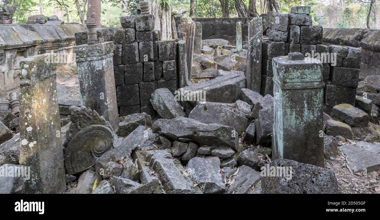 Prasat Krahom, the second-largest structure at Koh Ker. Archaeological ...