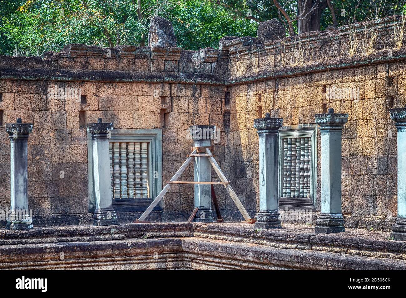 Angkorian civilization hi-res stock photography and images - Alamy