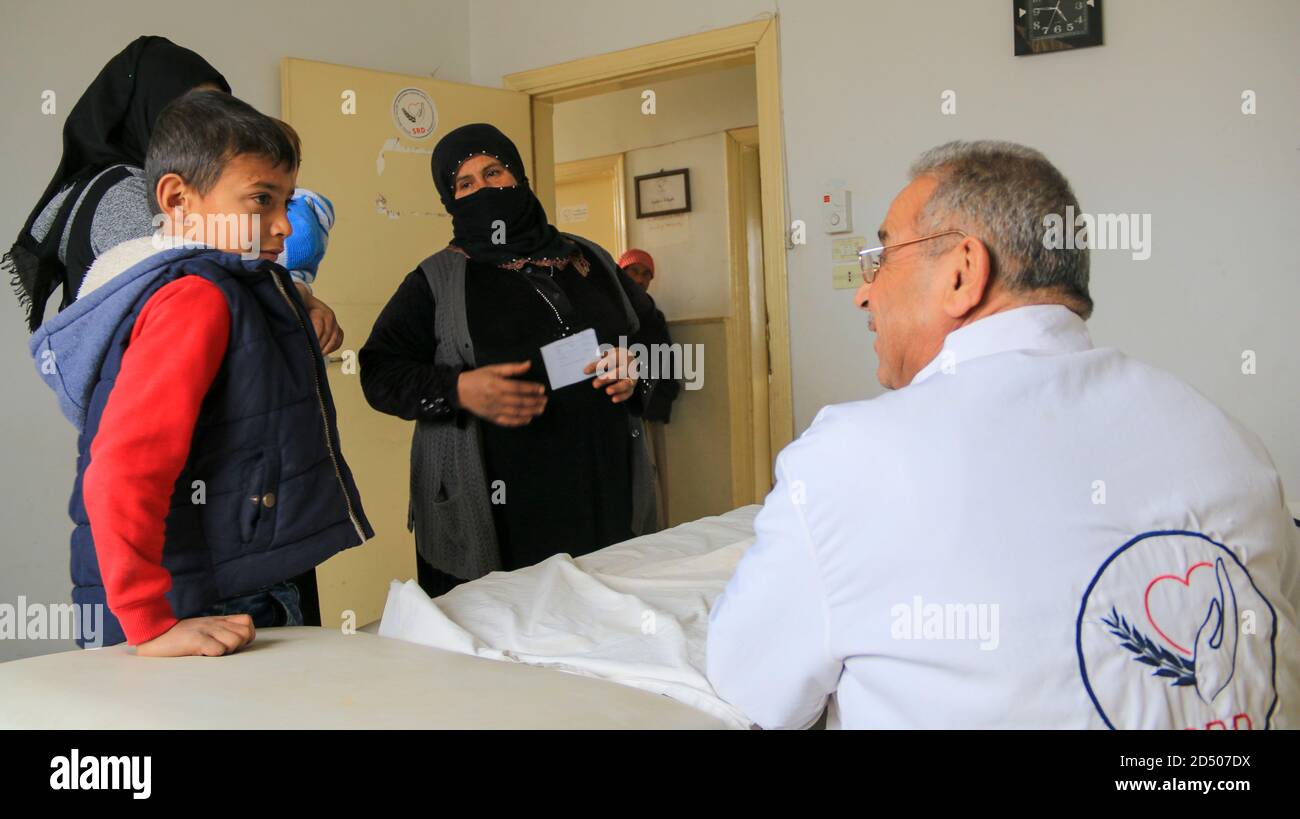 A friendly dialogue between the doctor and the patient, the doctor ...