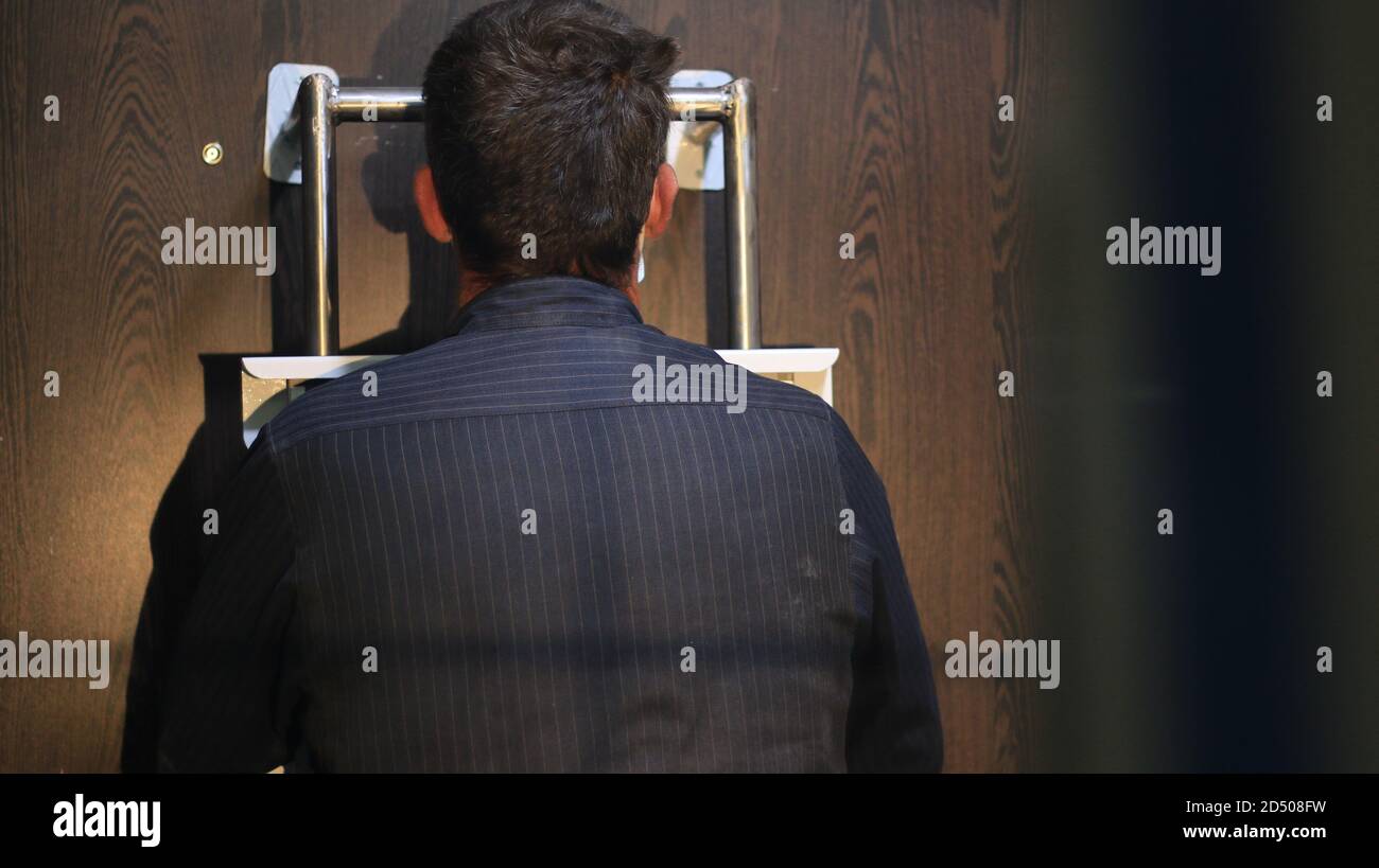 Airplane doctor patient hi-res stock photography and images - Alamy