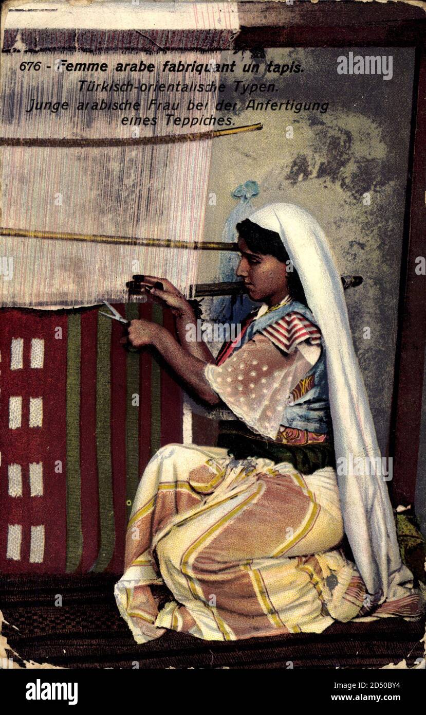 Femme Arabe fabriquant un tapis, Teppichweberin | usage worldwide Stock ...