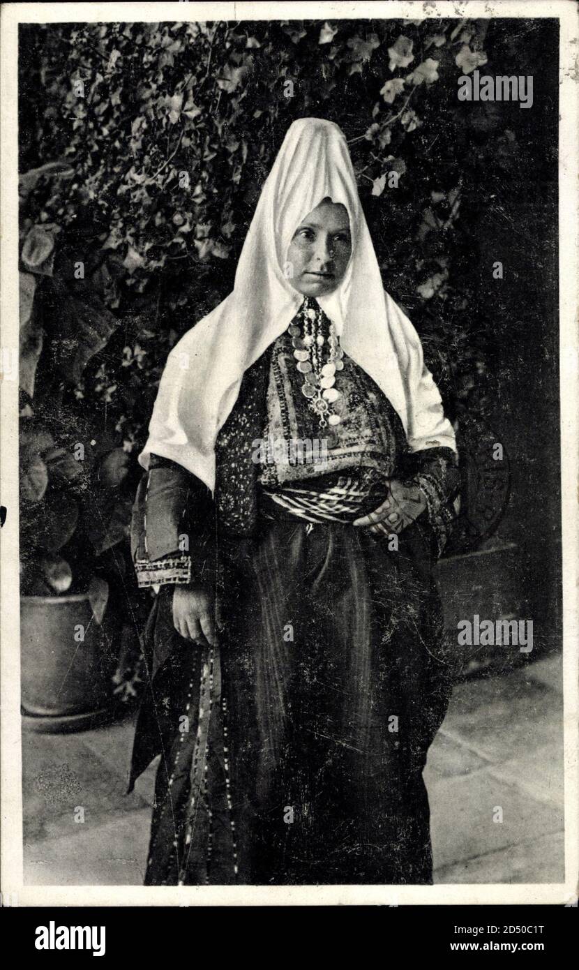 Bethlehem Israel, Frau in Volkstracht, Schleier, Schmuck, Rock | usage ...