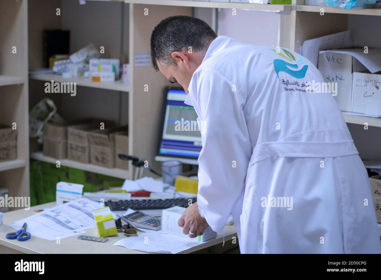 A friendly dialogue between the doctor and the patient, the doctor ...