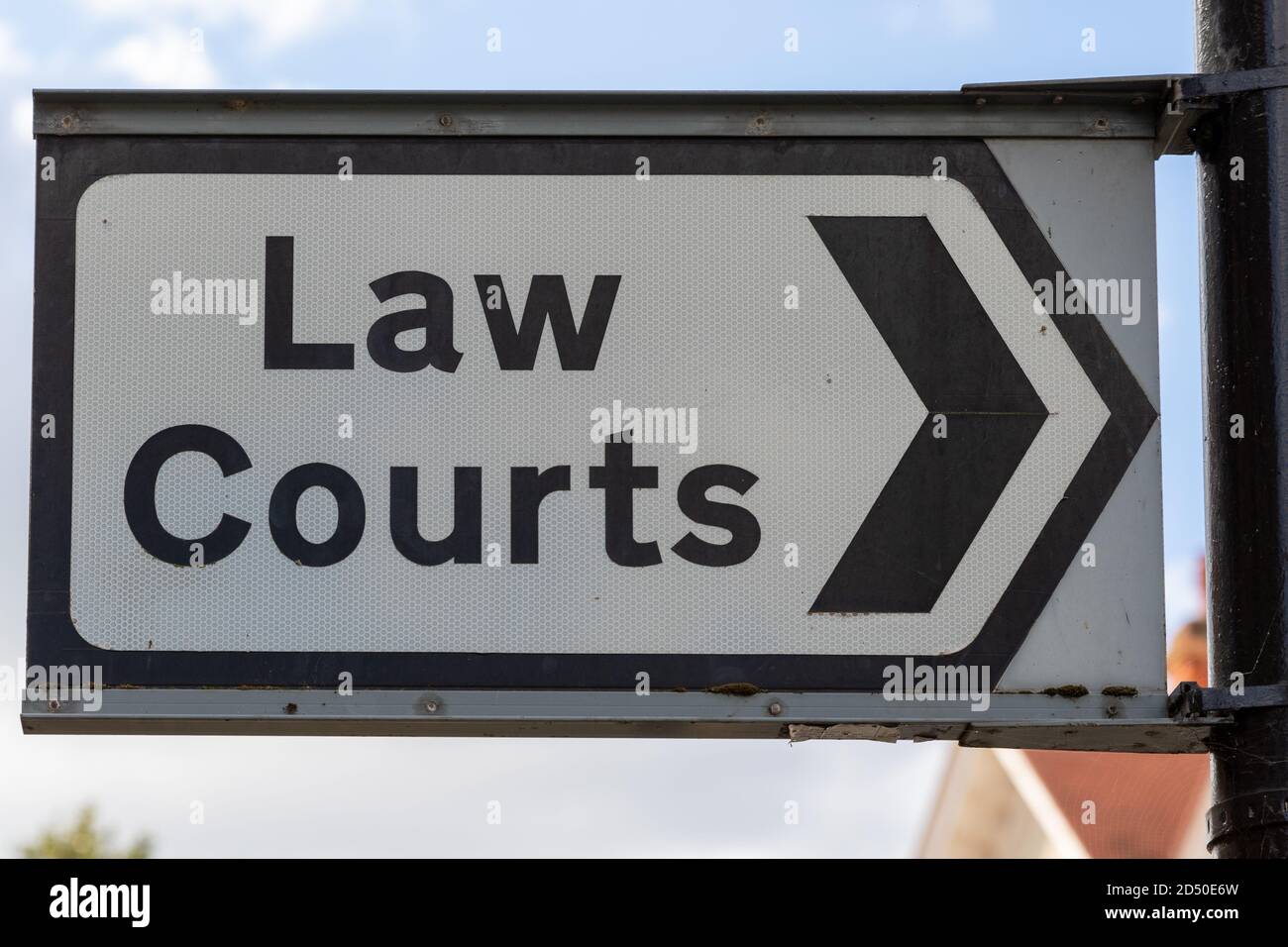 Traffic sign arrow pointing right hi-res stock photography and images ...