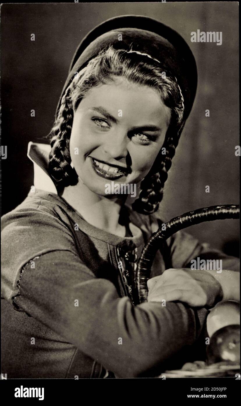 Schauspielerin Christel Bodenstein, Schneiderlein | usage worldwide ...