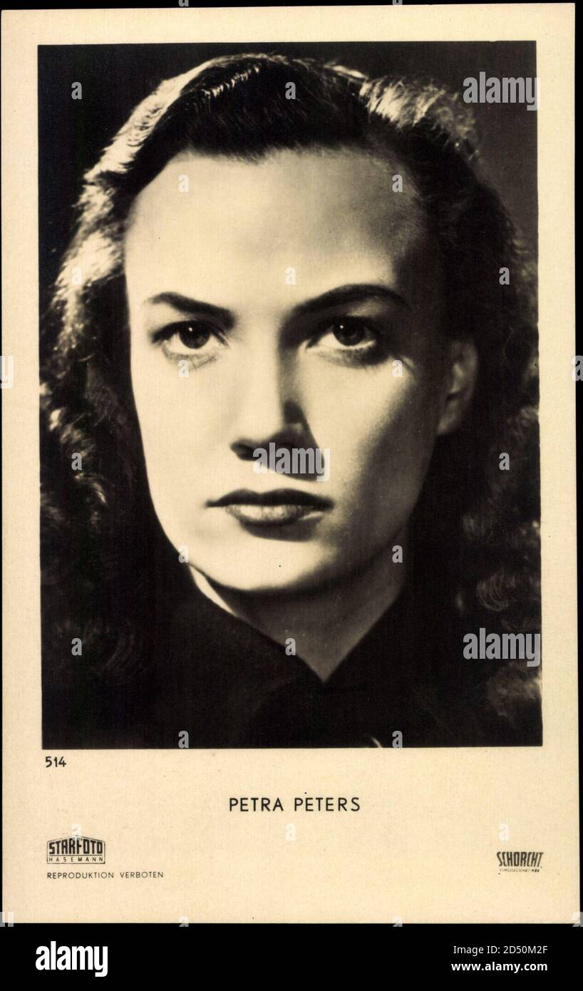 Schauspielerin Petra Peters, Starfoto Hasemann, ernst schauend | usage ...
