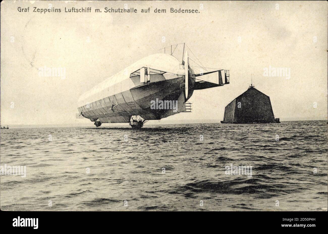 Graf Zeppelins Luftschiff mit Schutzhalle auf dem Bodensee | usage ... Graf Zeppelins Luftschiff mit Schutzhalle auf dem Bodensee | usage ...