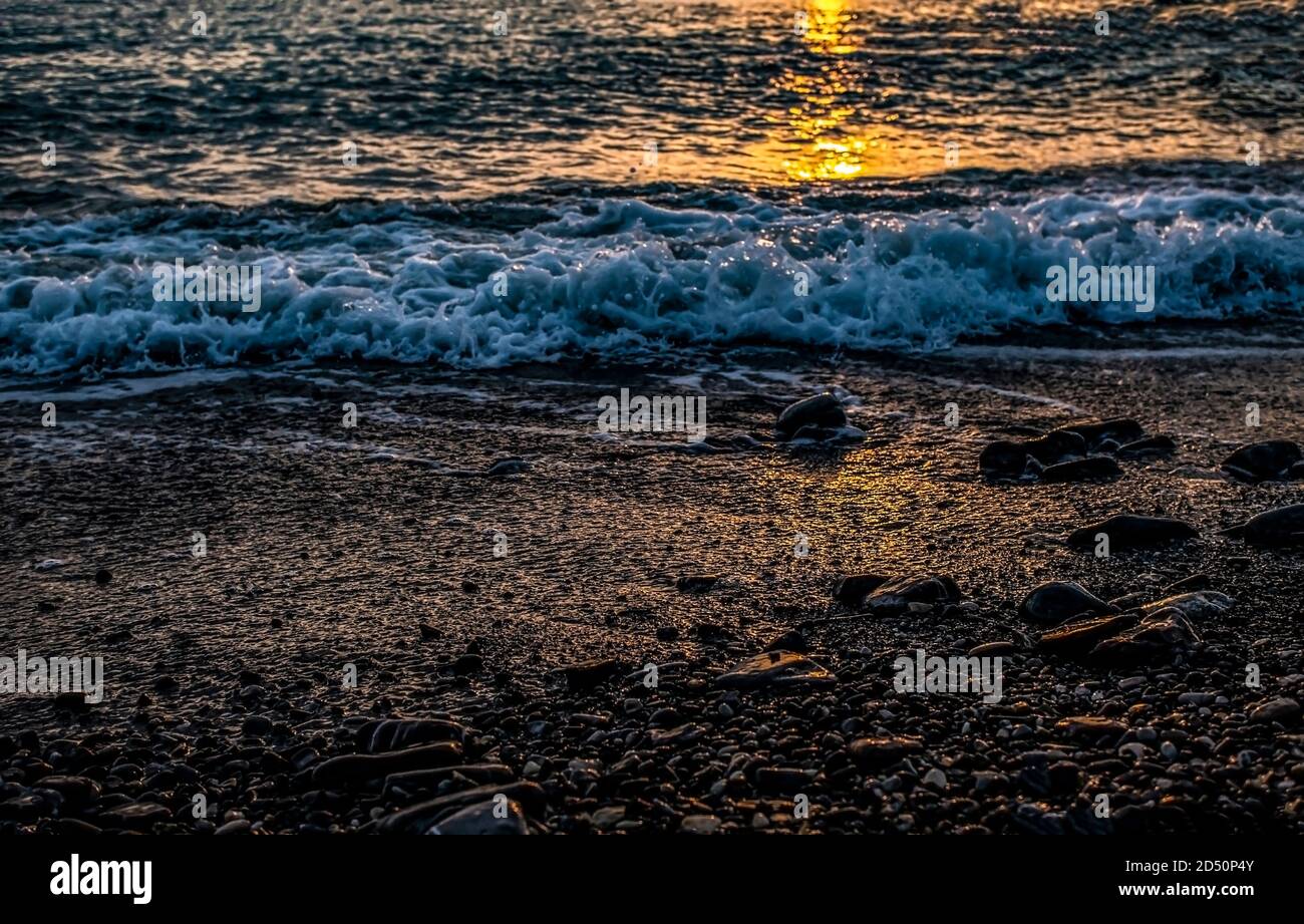 Sunlight path on water hi-res stock photography and images - Alamy