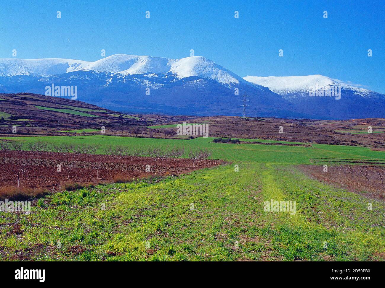 Moncayo nevado hi-res stock photography and images - Alamy