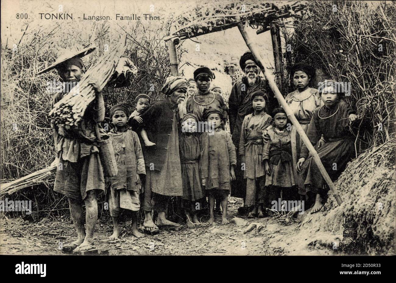 Tonkin Vietnam, Langson, vue de la Famille Thos | usage worldwide Stock ...