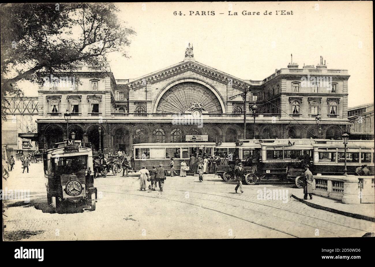 Paris, vue générale de la Gare de l'Est, Tram, des passants | usage ...