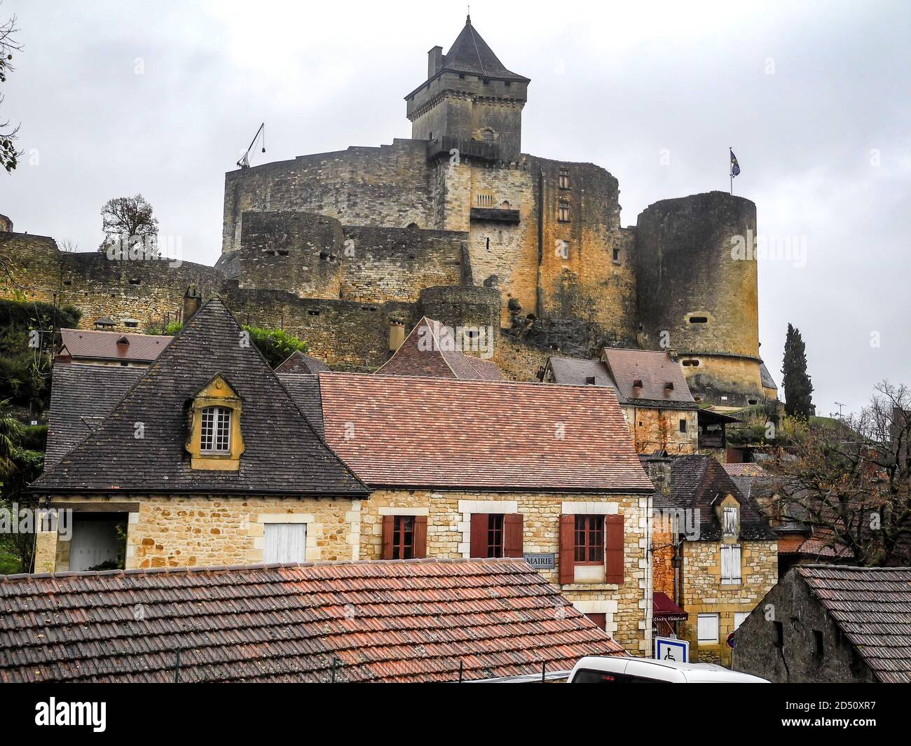 Castle of CASTELNAUD (¨Perigord,France Stock Photo - Alamy