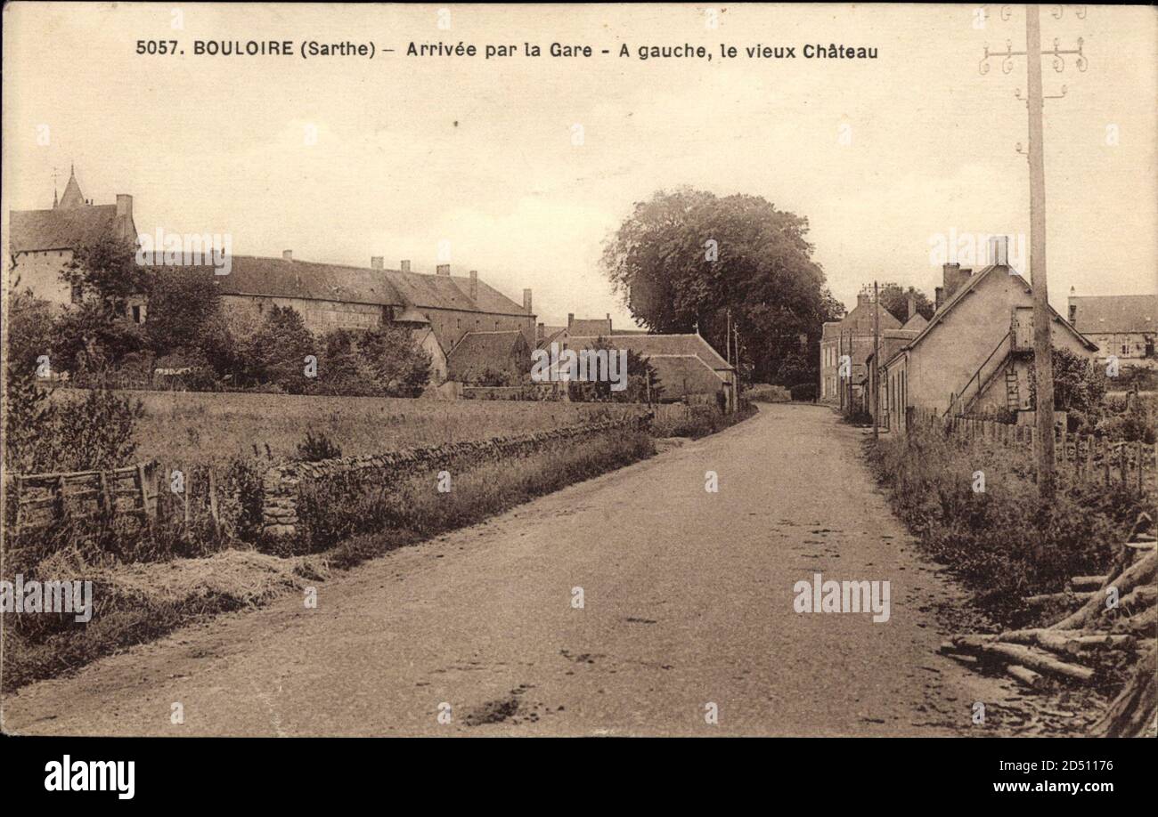 Bouloire Sarthe, Arrivée par la Gare, A gauche, le vieux Château ...