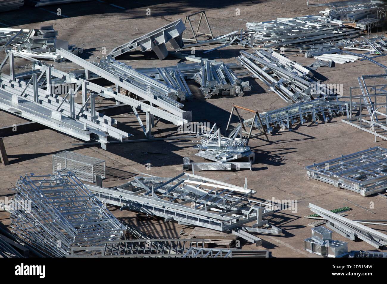 Galvanizing hi-res stock photography and images - Alamy