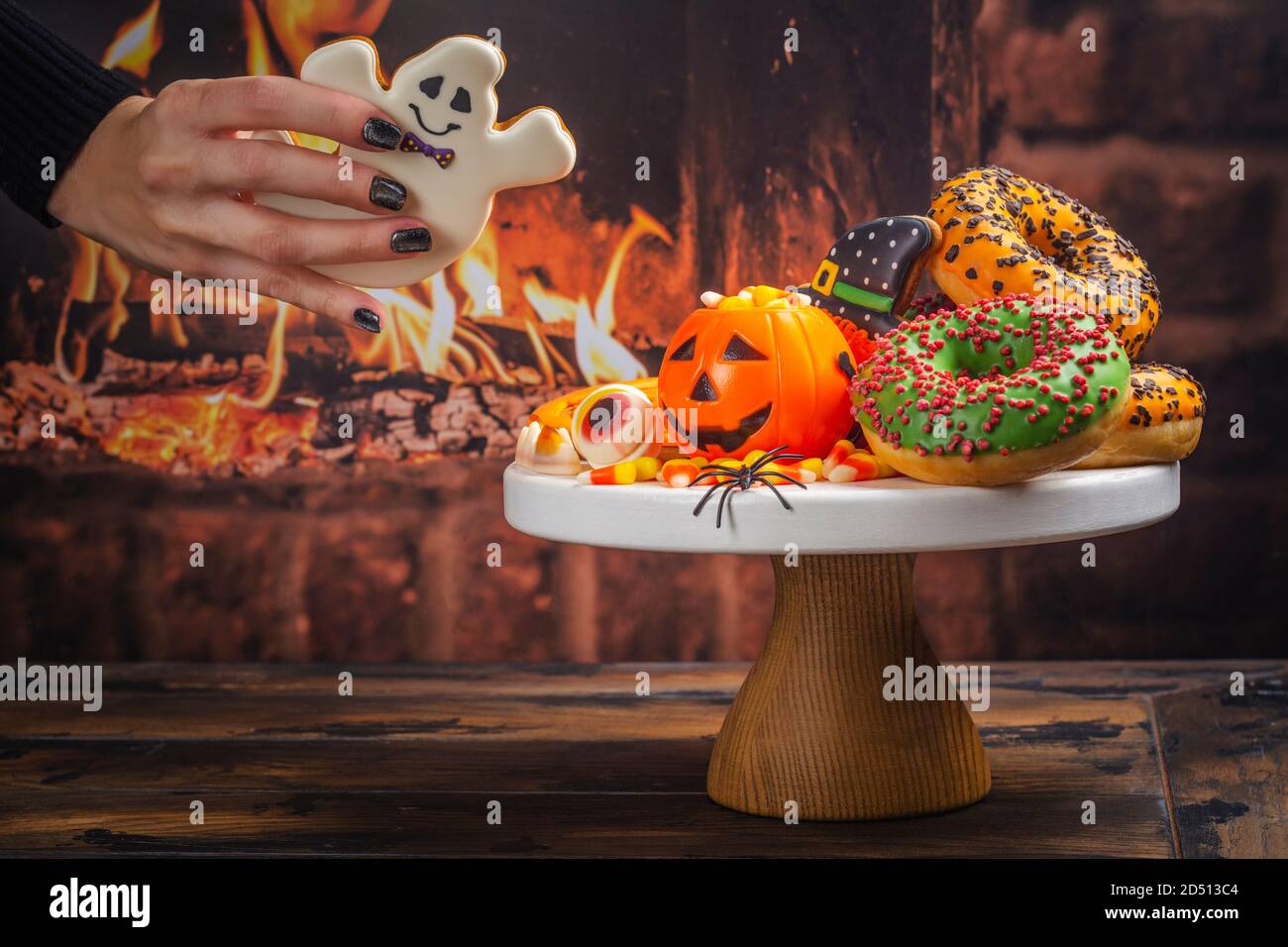 Halloween trick or treat party table Stock Photo - Alamy
