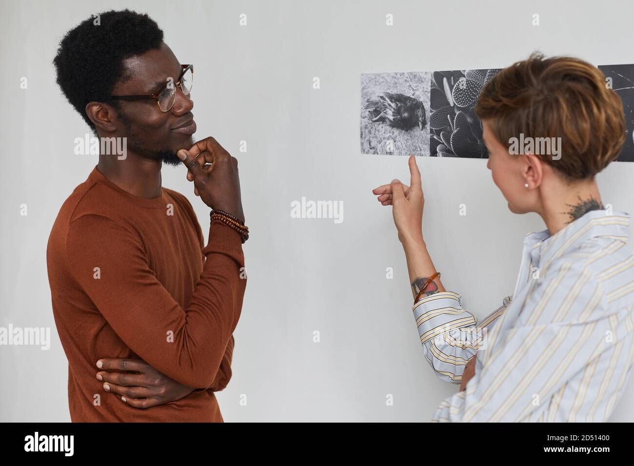 Abstract art people talking hi-res stock photography and images - Alamy