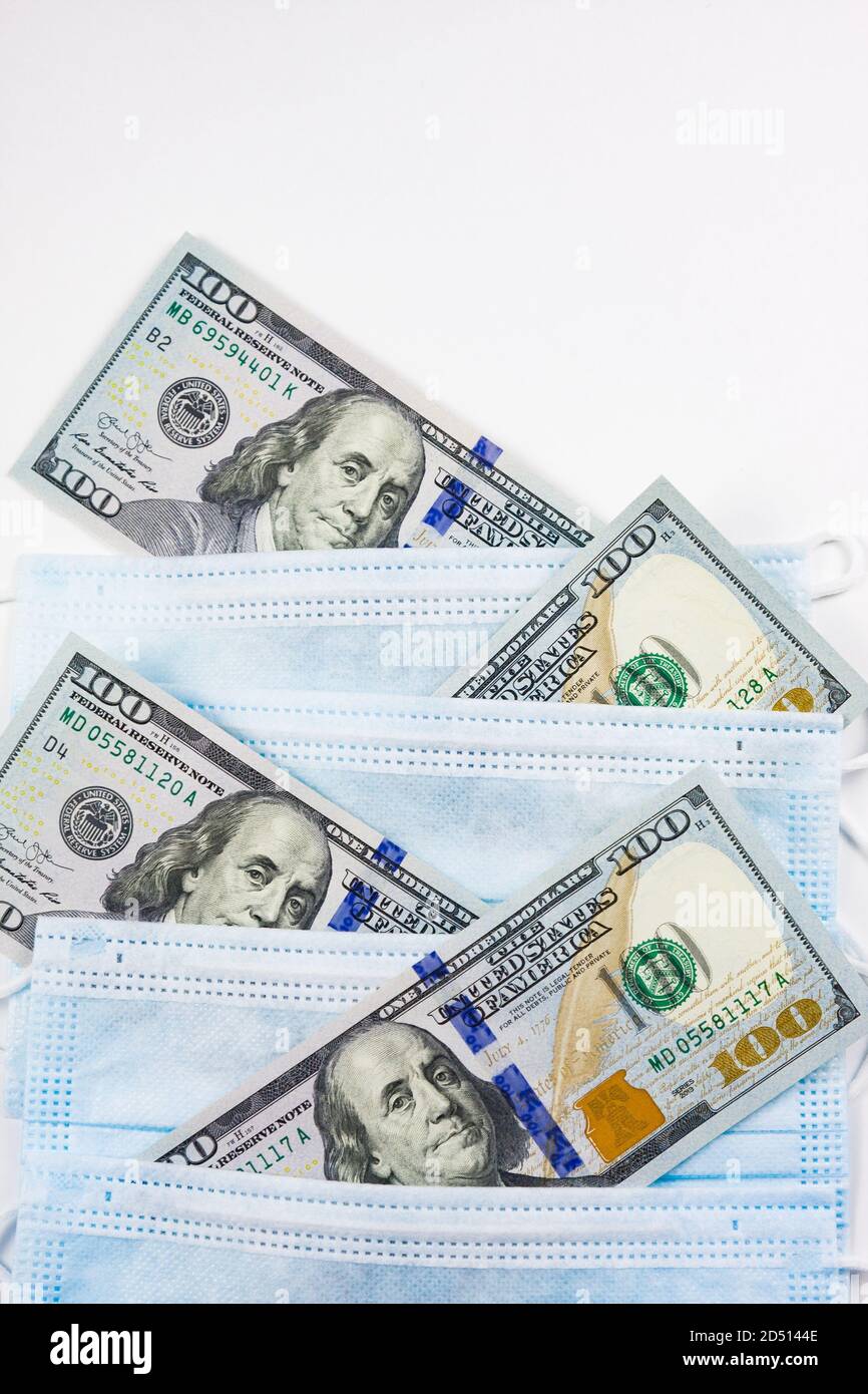 Cash payments hi-res stock photography and images - Alamy