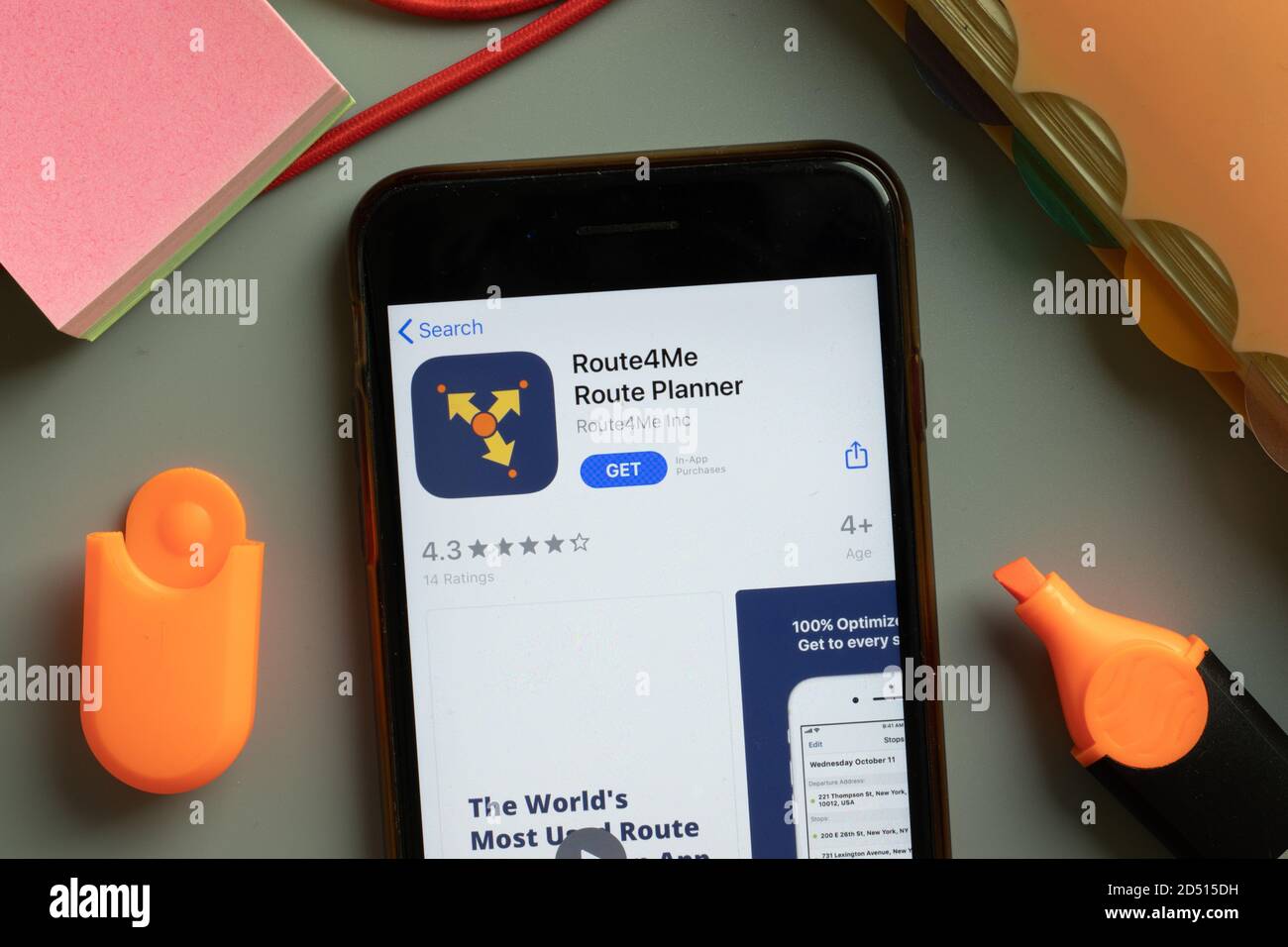 New York, USA - 29 September 2020: Route4Me Route Planner mobile app ...