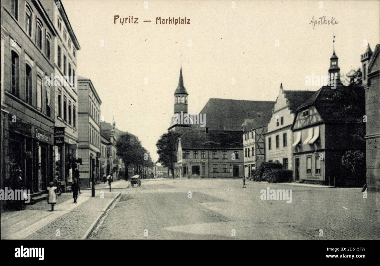 Pyrzyce Pyritz Pommern, Marktplatz, Apotheke, Rynek | usage worldwide ...