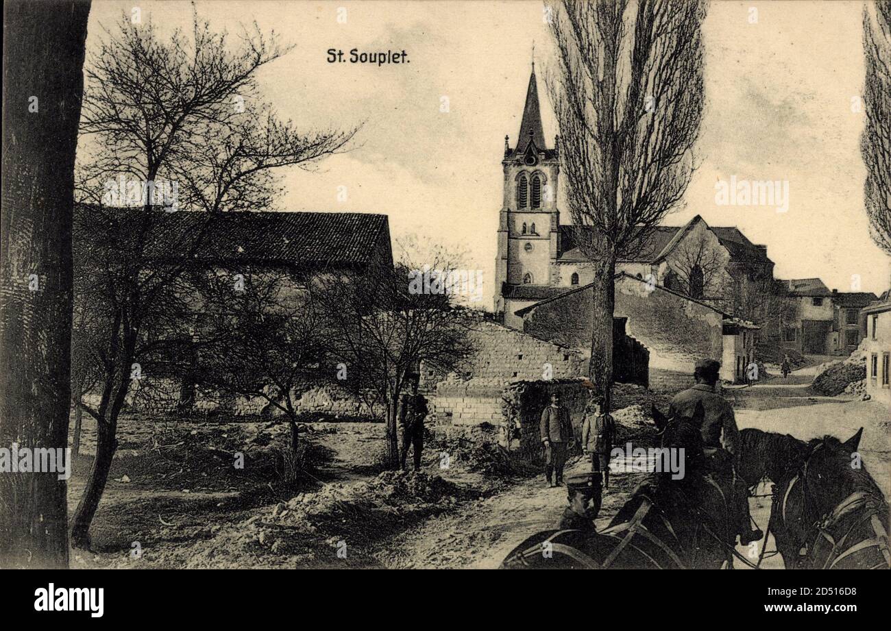 St. Souplet Nord, Ansicht der zerstörten Stadt, Kirche | usage worldwide Stock Photo - Alamy
