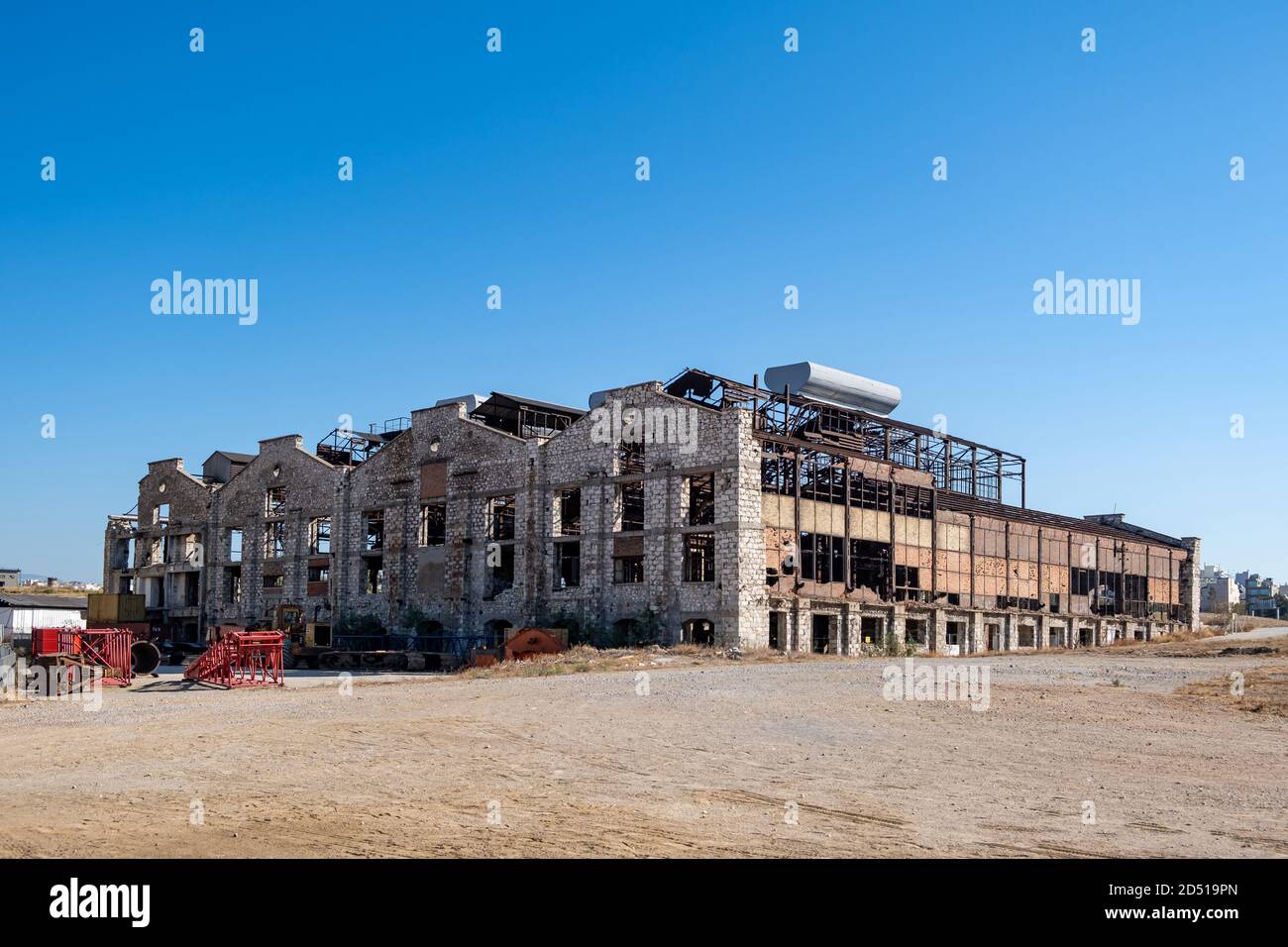 Old brick industrial building exterior hi-res stock photography and ...