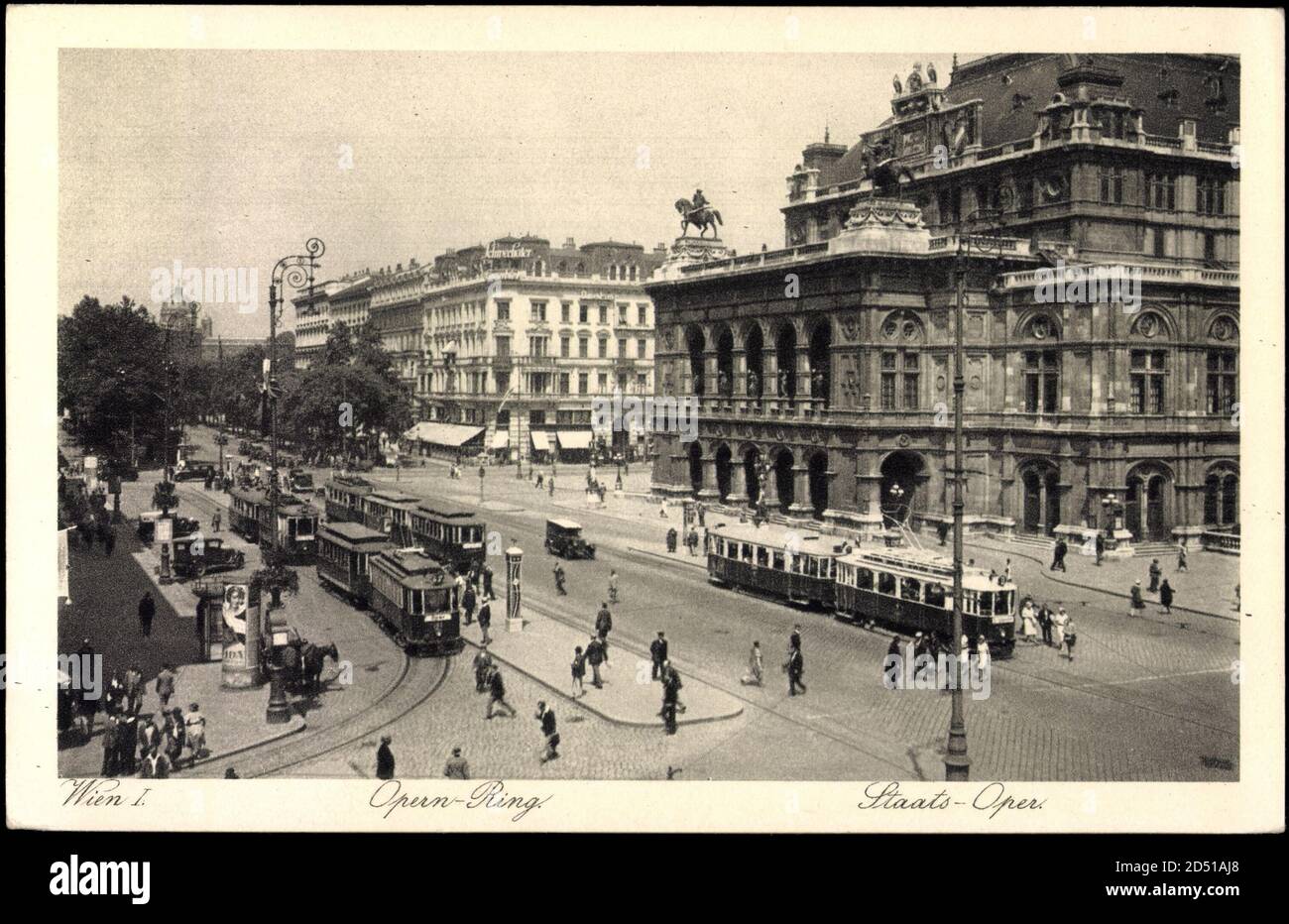 Wien 1, Am Opern Ring, Blick zur Staatsoper, Leute | usage worldwide ...