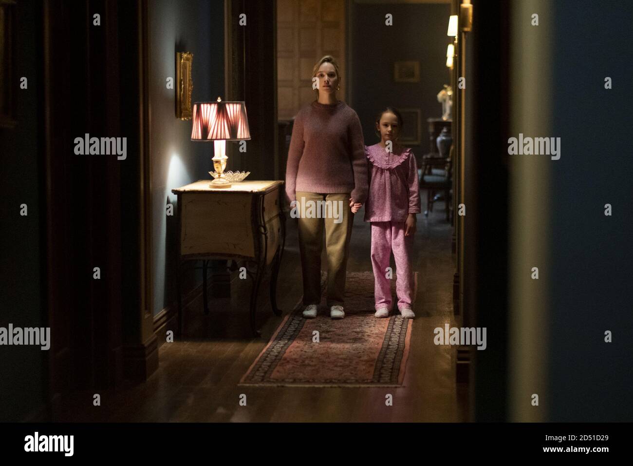 Victoria Pedretti, Amelie Smith, "The Haunting of Bly Manor" Season 1 ...