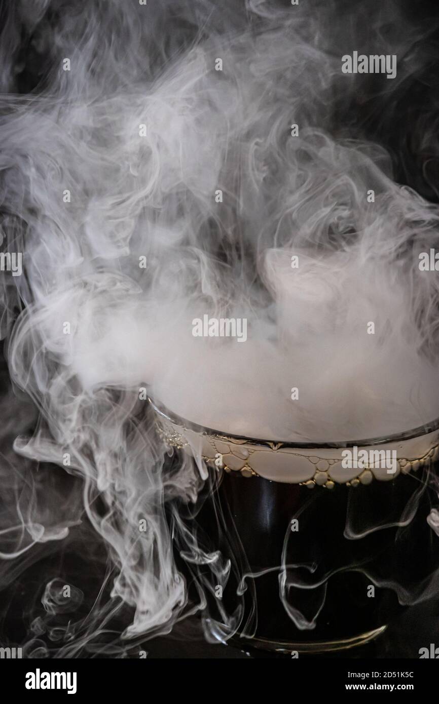 Dry ice frozen carbon dioxide hi-res stock photography and images - Alamy