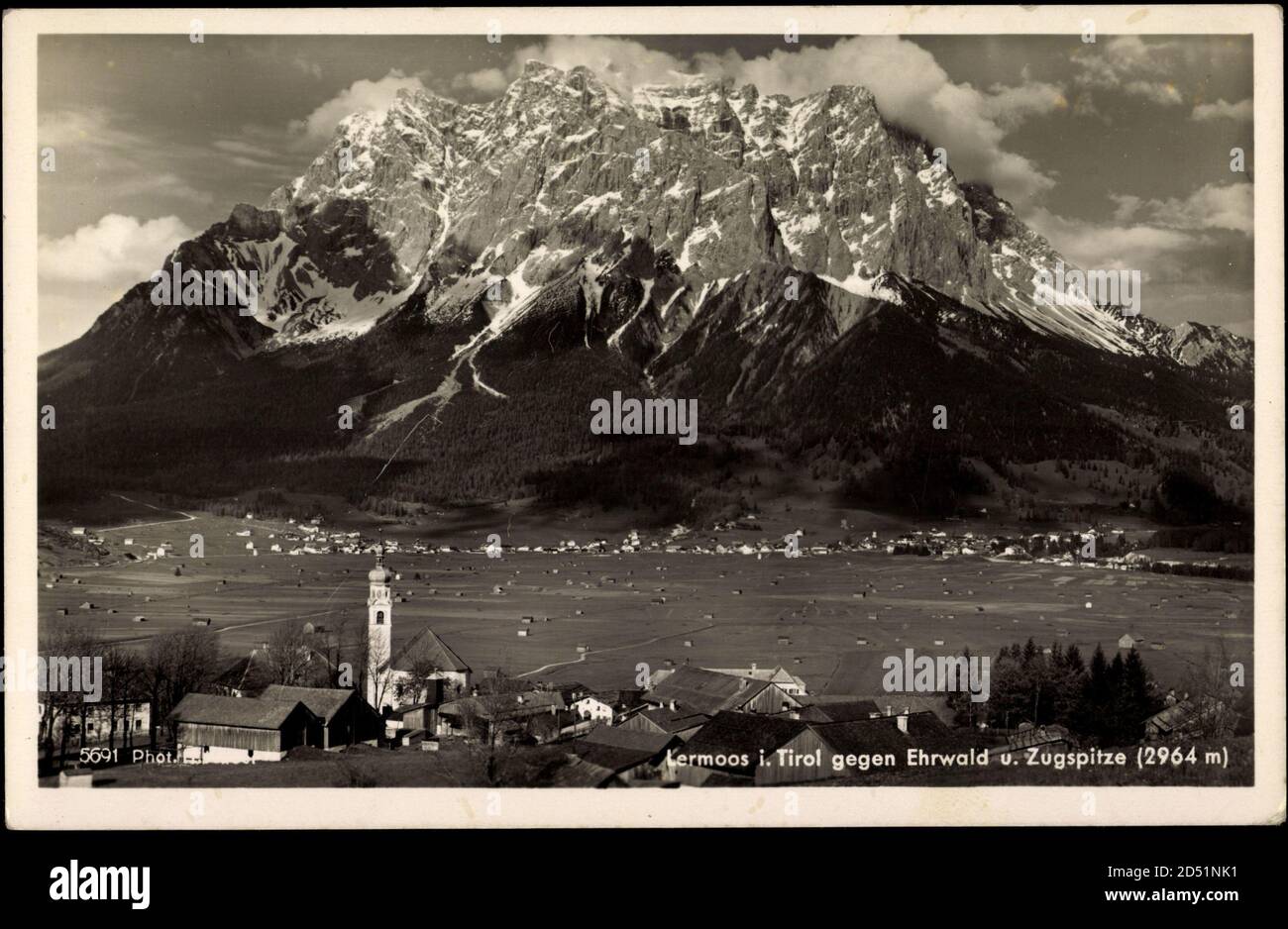 Lermoos Tirol, Ort, Blick gegen Ehrwald, Zugspitze | usage worldwide ...